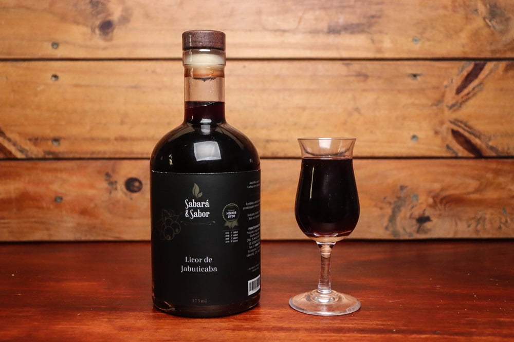 LICOR DE JABUTICABA