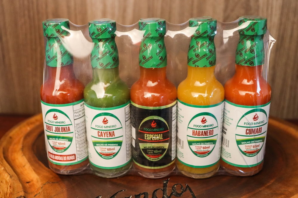 KIT PARA PRESENTE COM 5 MOLHOS DE PIMENTA